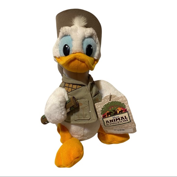 Disney | Toys | Safari Donald Duck Disneys Animal Kingdom Walt Disney ...